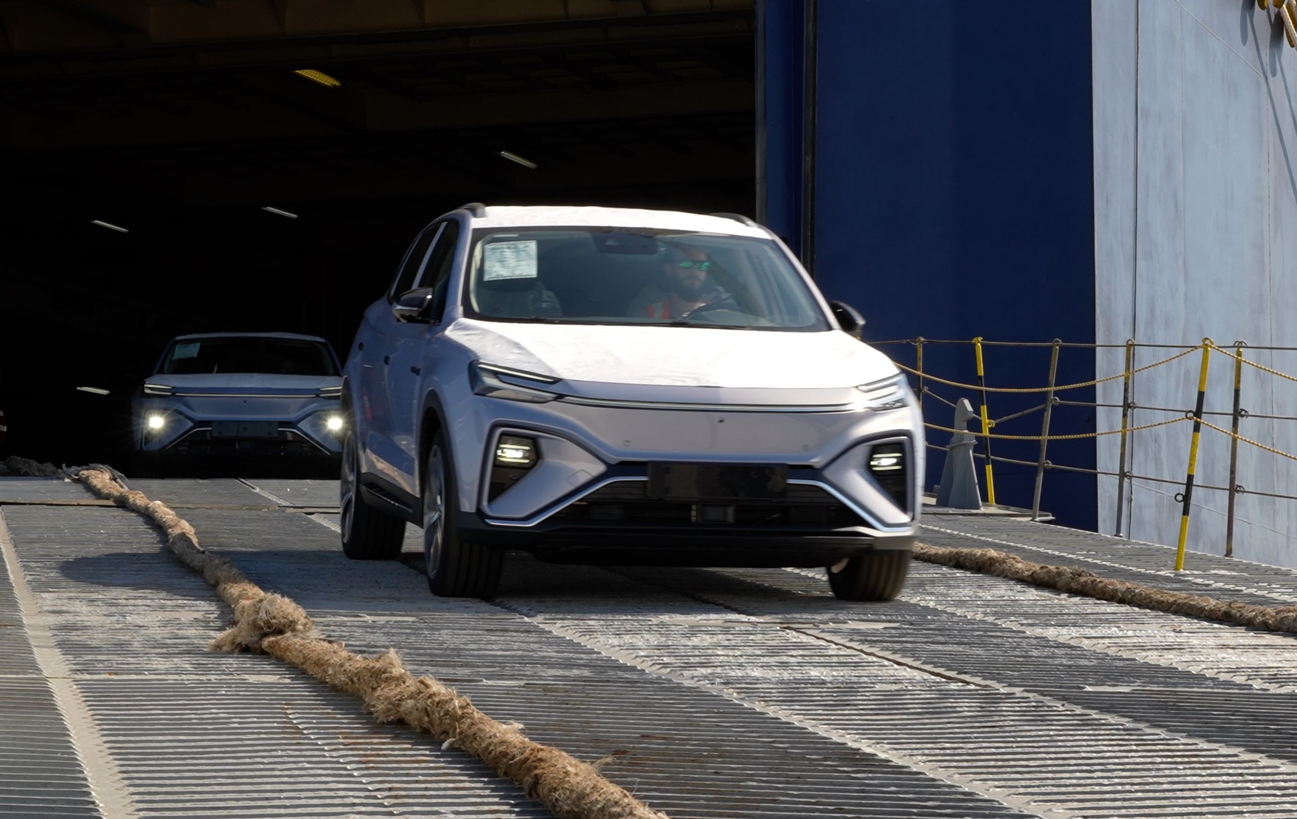 Video: nieuwe MG Marvel R Electric arriveert in haven van Zeebrugge