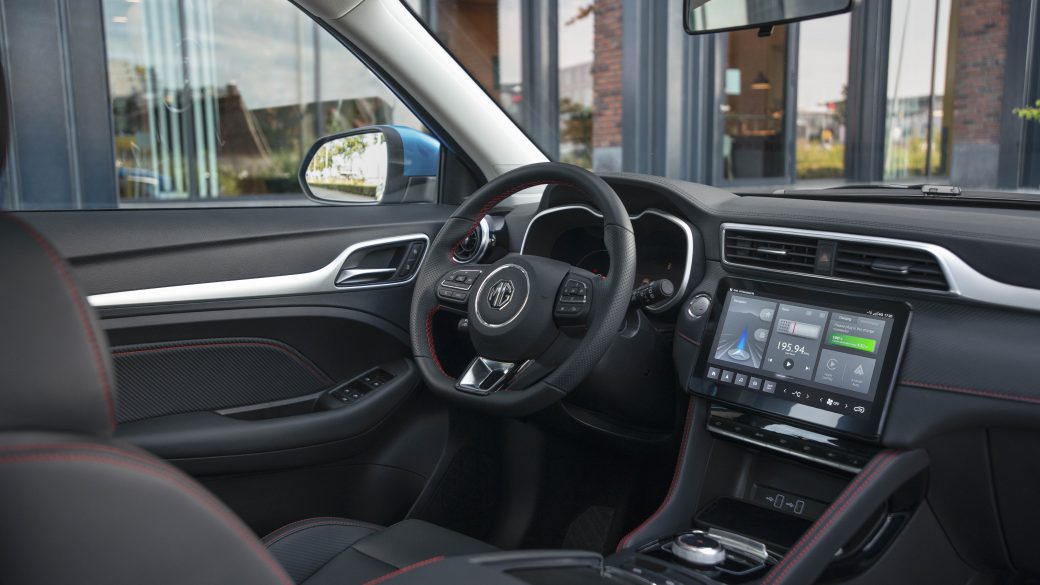 5 main differences previous vs. new MG ZS EV