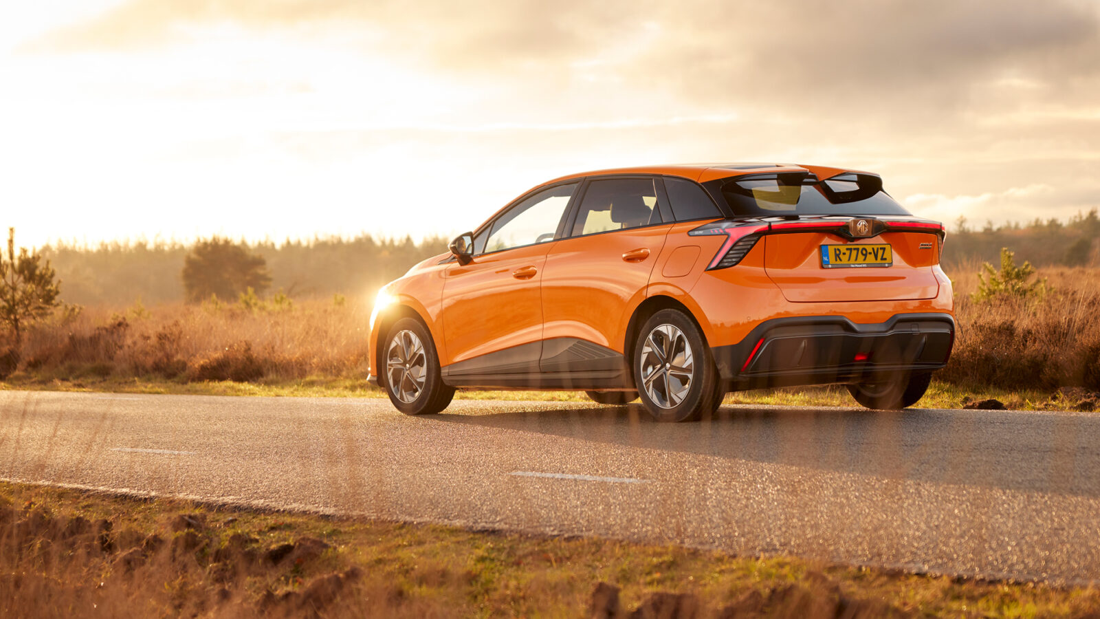 MG4 Electric door e-Drivers.com verkozen tot ‘Elektrische auto van het ...