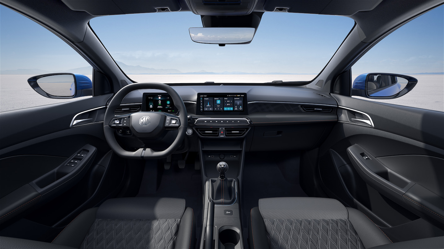 MG3 E NUOVA MG ZS ORA ANCHE A BENZINA. COMPLETANO LA GAMMA E SPINGONO I ...