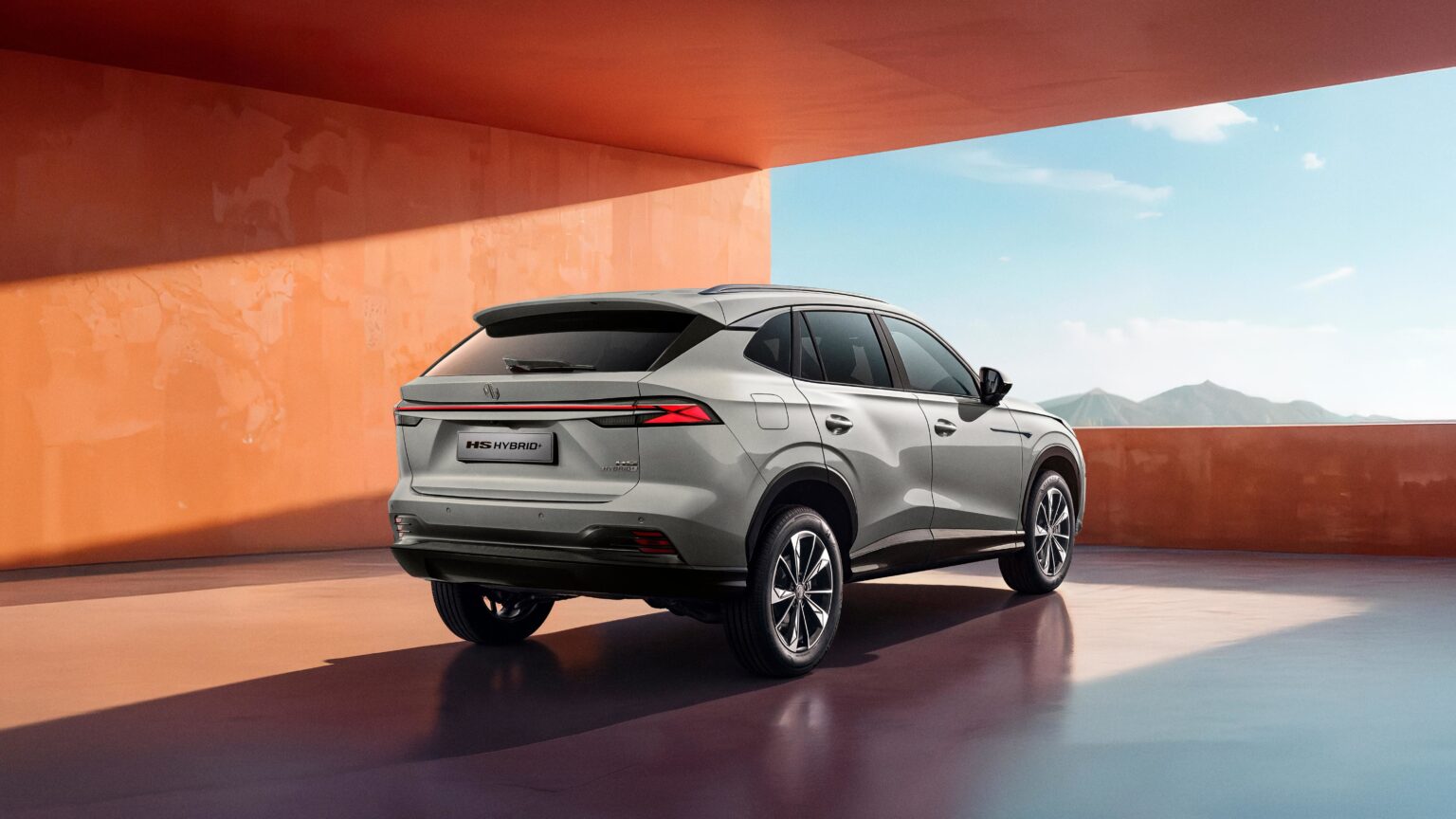 Mehr als ein Hybrid: Der neue MG HS Hybrid+